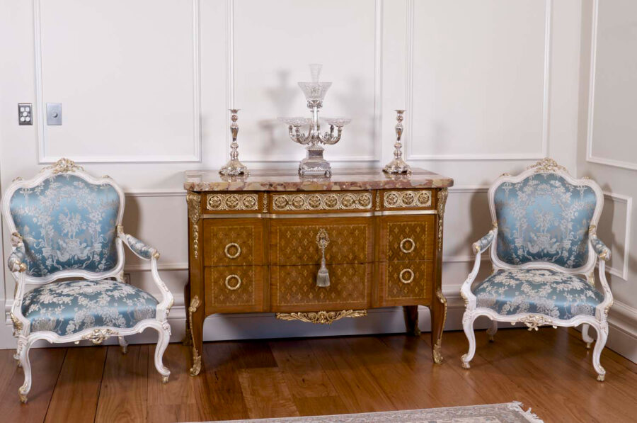 Classic Louis French interior design - Christophe Living