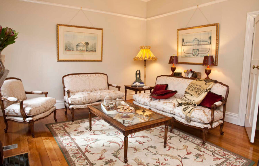 French provincial classic salon - Christophe Living