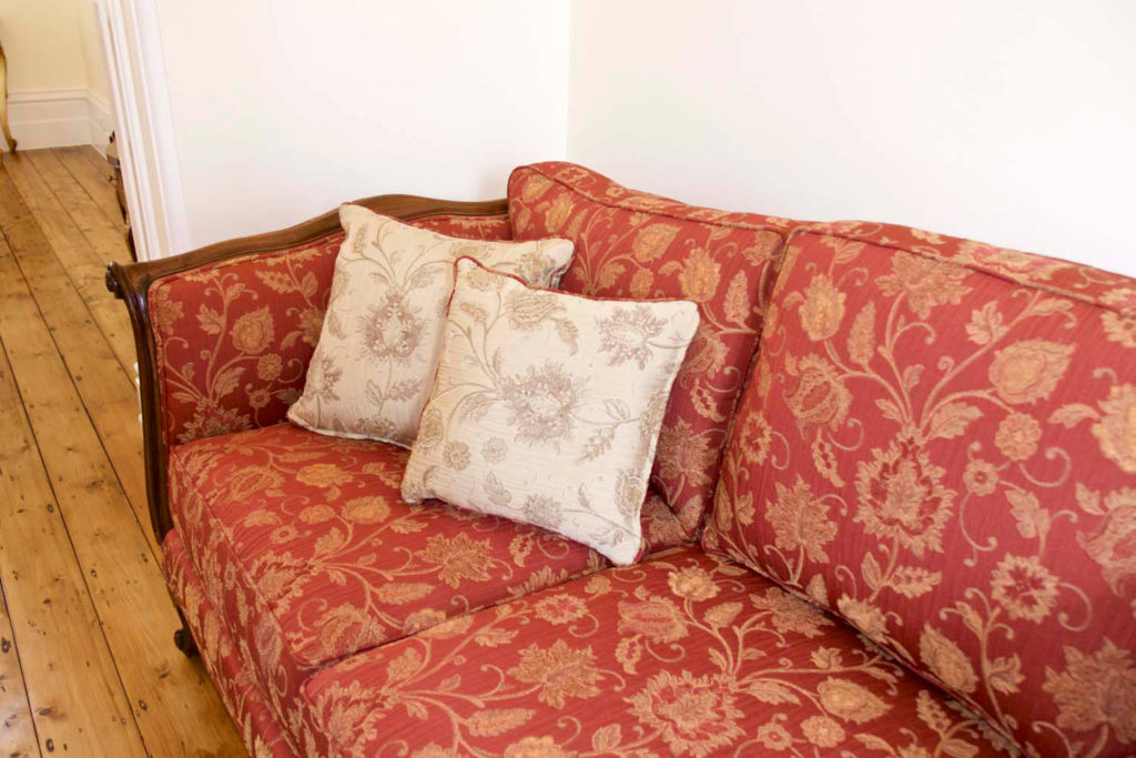 French classic interior design for an elegant apartment - Christophe Living