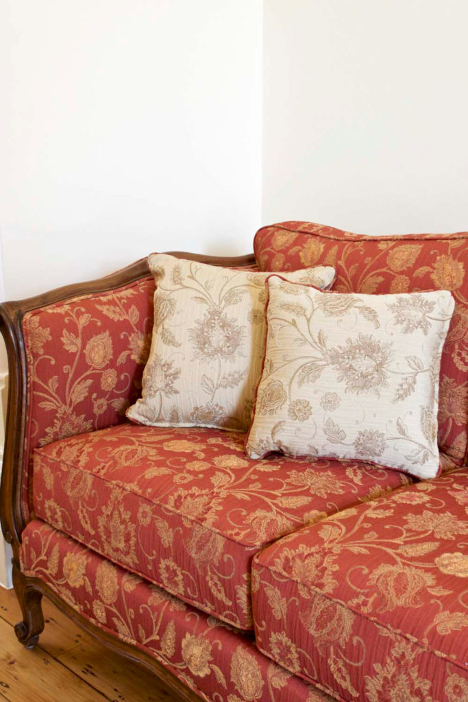 French classic interior design for an elegant apartment - Christophe Living