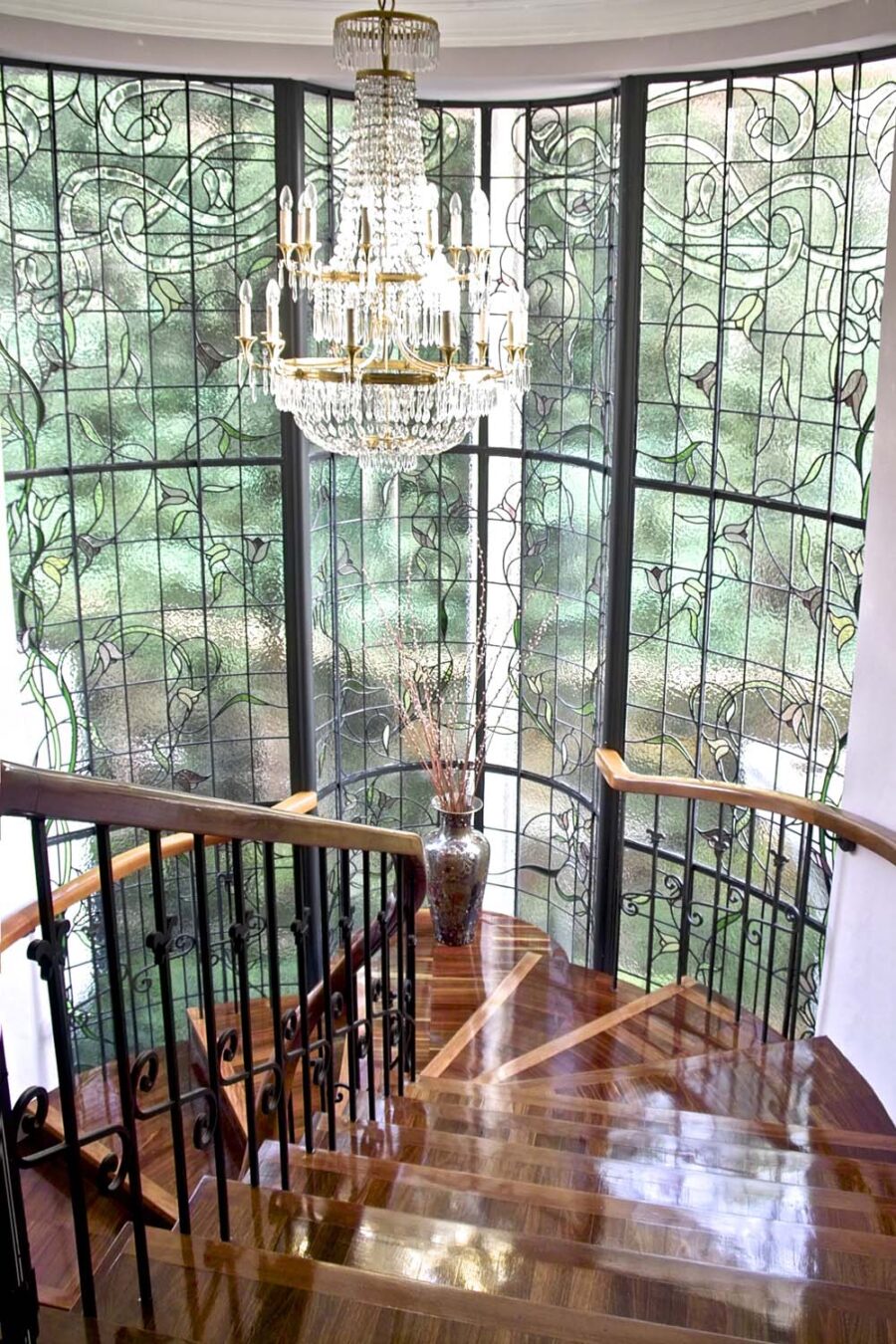 Classic formal French mansion interior design - Christophe Living